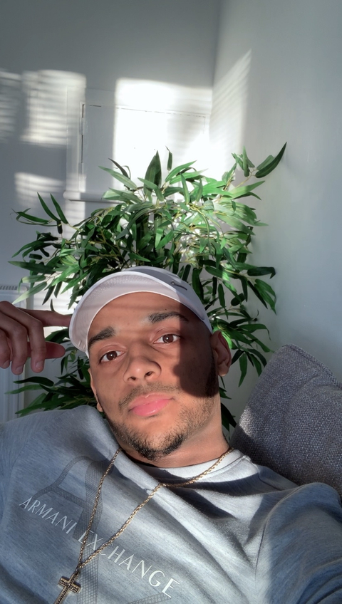 Joshua - joshzx OnlyFans