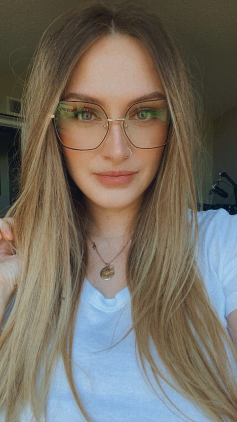 Echo OnlyFans Account - echoics