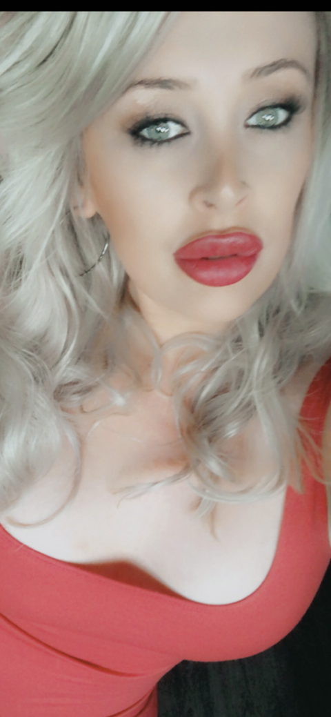 Ruby J - rubyjroundhouse OnlyFans