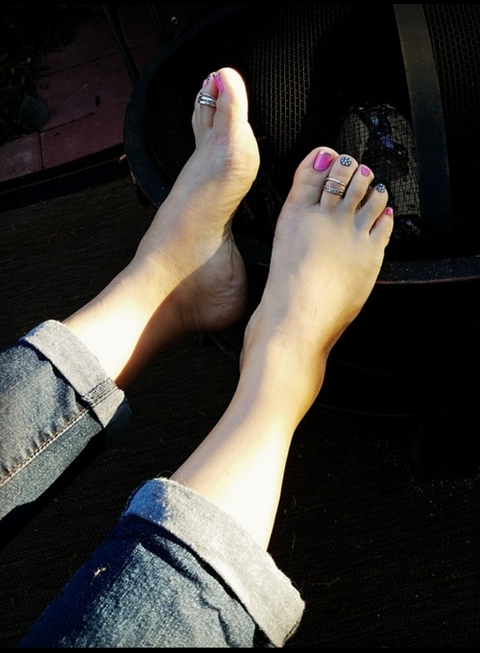 Wren's Feet OnlyFans Account - wrensfeet