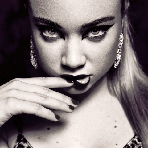 Queen Larissa - noemihopper OnlyFans