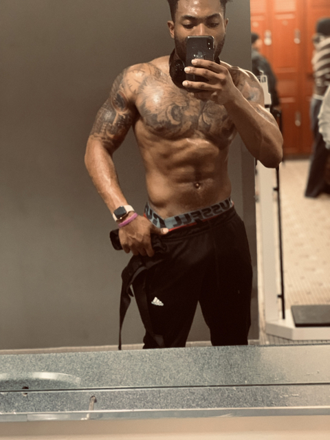 Chip tooth Mac - twoniemacxxx OnlyFans