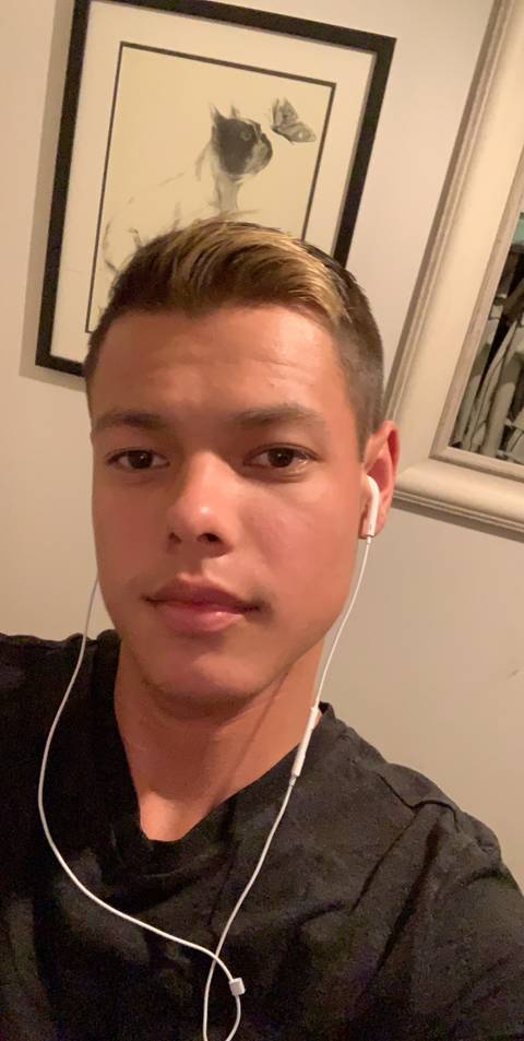 Zachary kelly - zachkelly020 OnlyFans