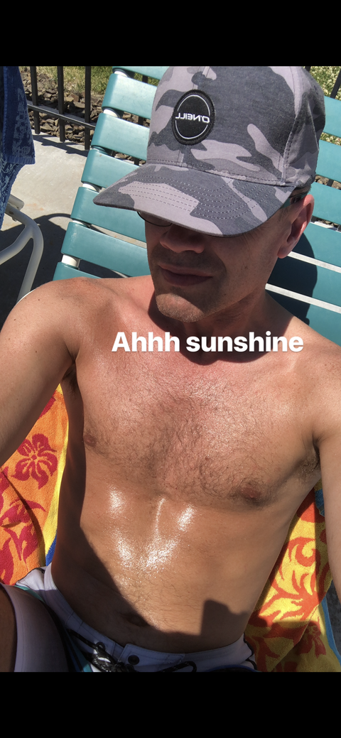 Couple - average-guy OnlyFans